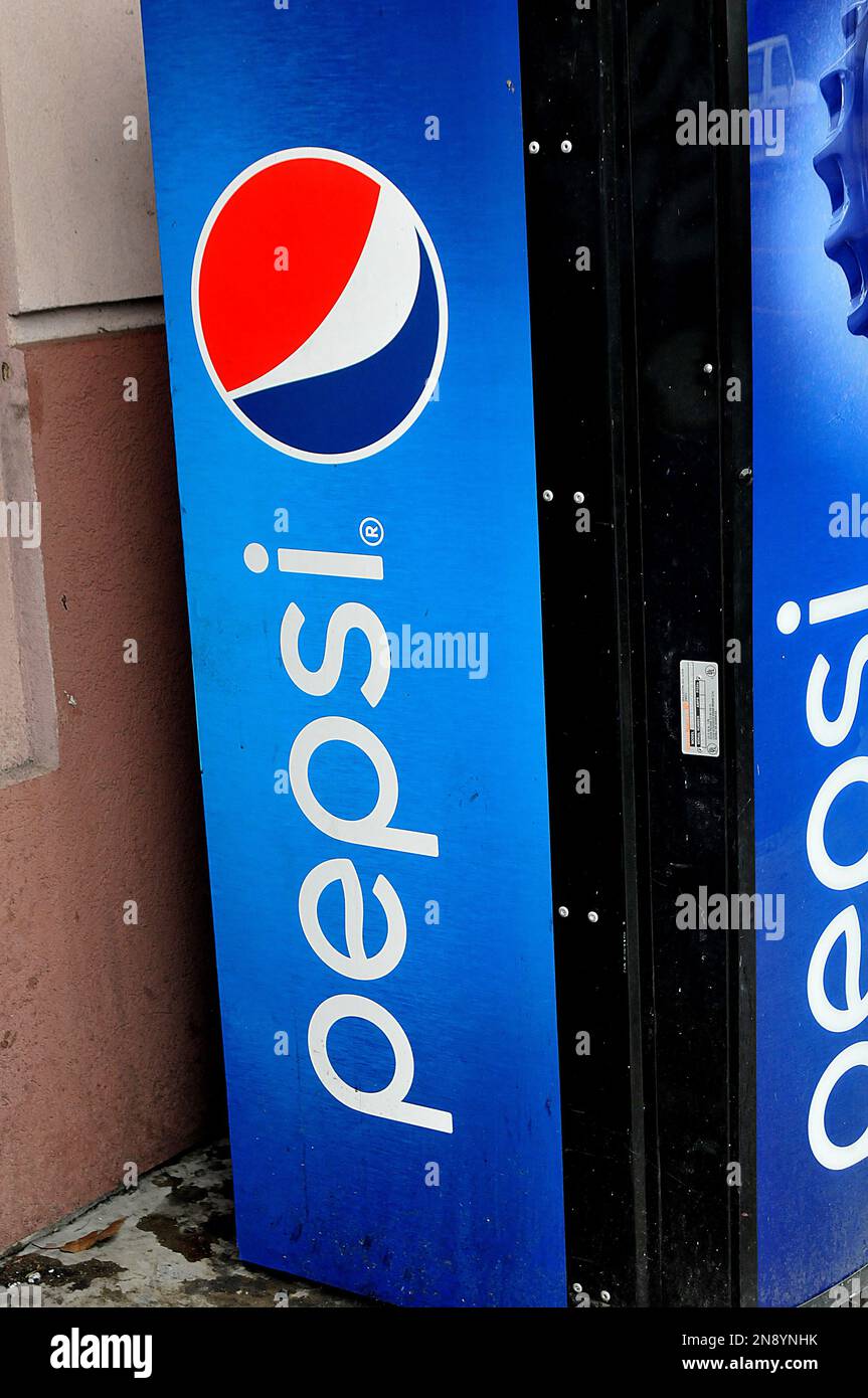 Machine distributrice pepsi Banque de photographies et d’images à haute ...