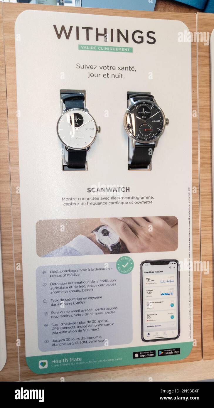 Bordeaux , Aquitaine France - 09 02 2023 : panneau withings logo et texte SmartWatch avec ...