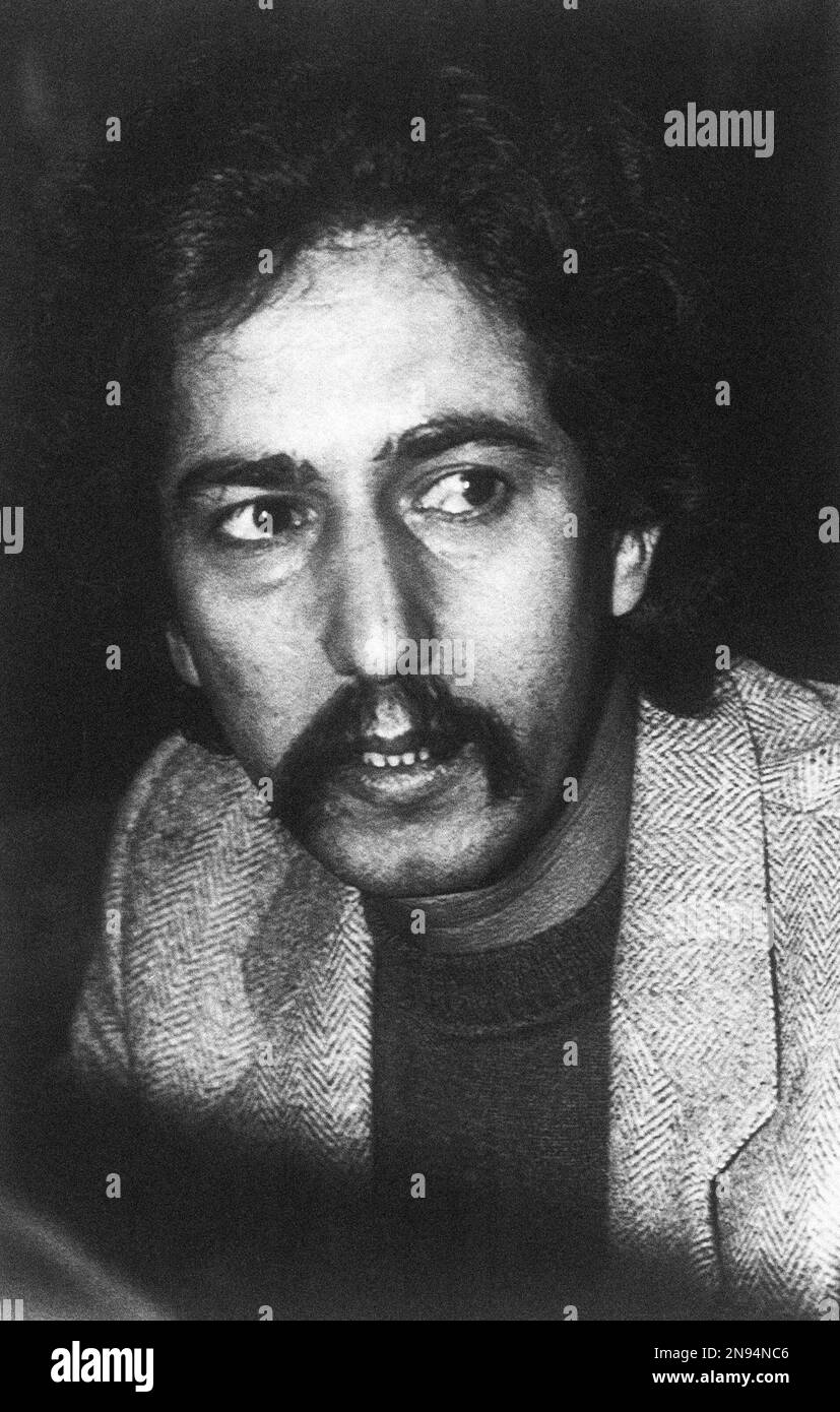 Palestinian Ahmed Nawar Hasi (35) behind bullet proofed glass in the ...