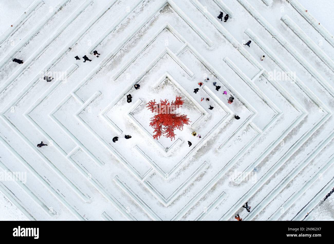 HOHHOT, CHINE - 12 FÉVRIER 2023 - les touristes apprécient le ...