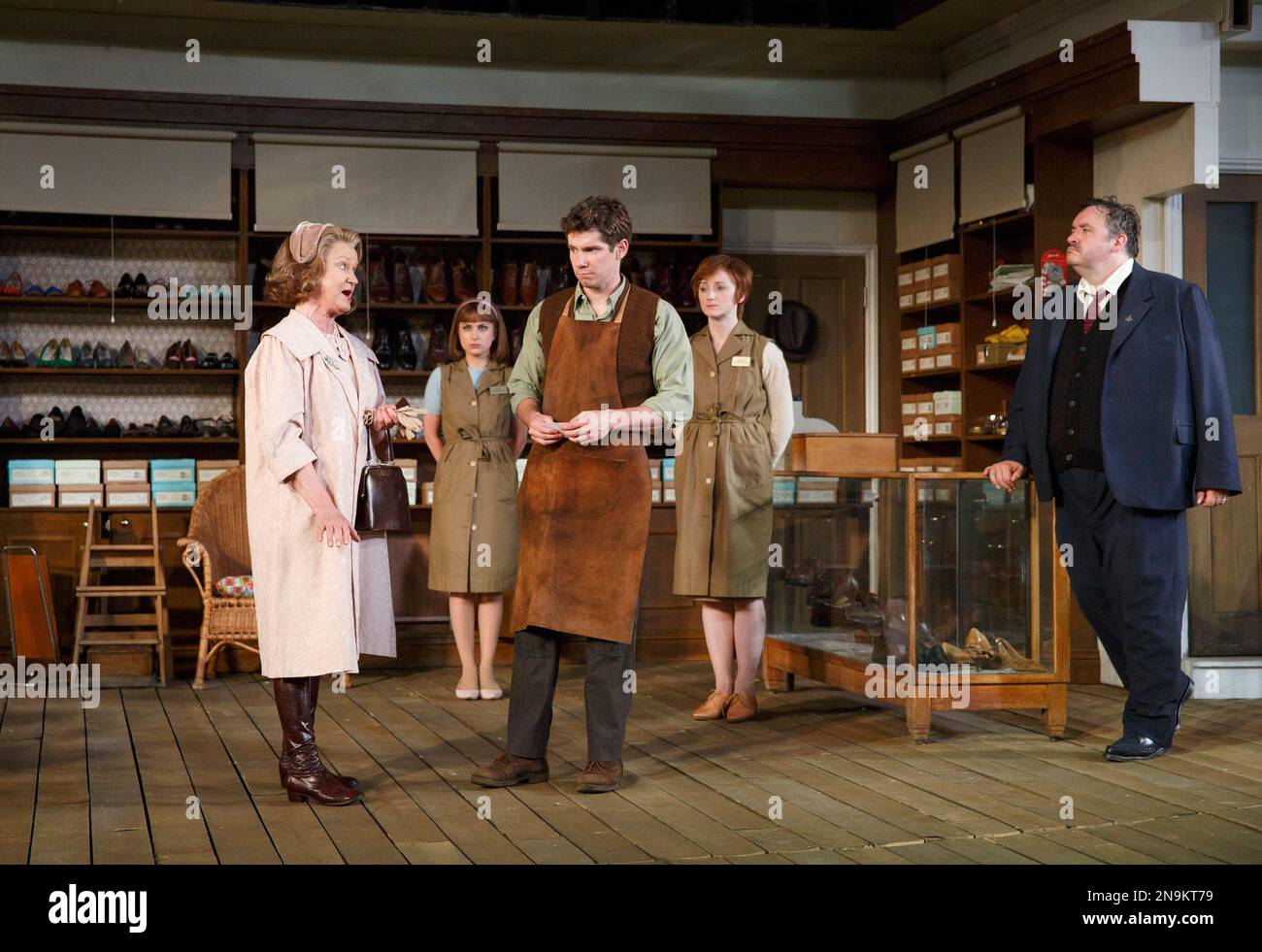 Nadia clifford Banque de photographies et d’images à haute résolution ...