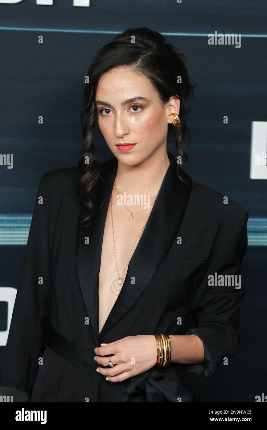 Lyna Dubarry participe à la première de la série Apple TV 'liaison' au ...