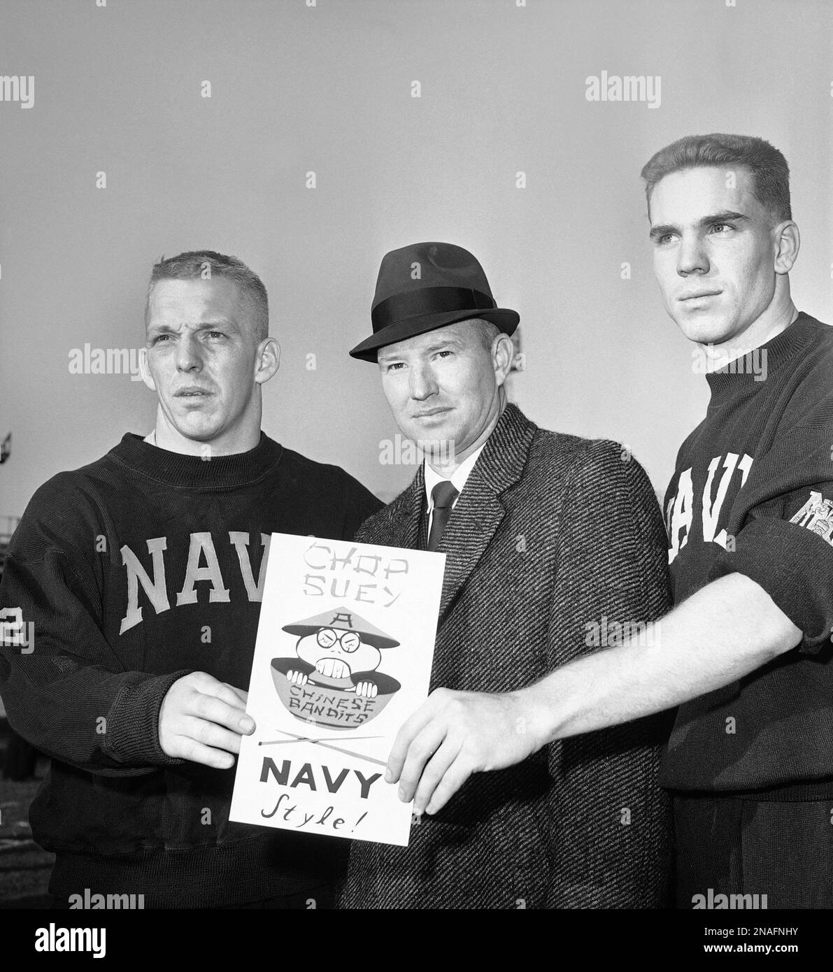 Navy coach Wayne Hardin, center, shown with his team captain Steve Hoy ...