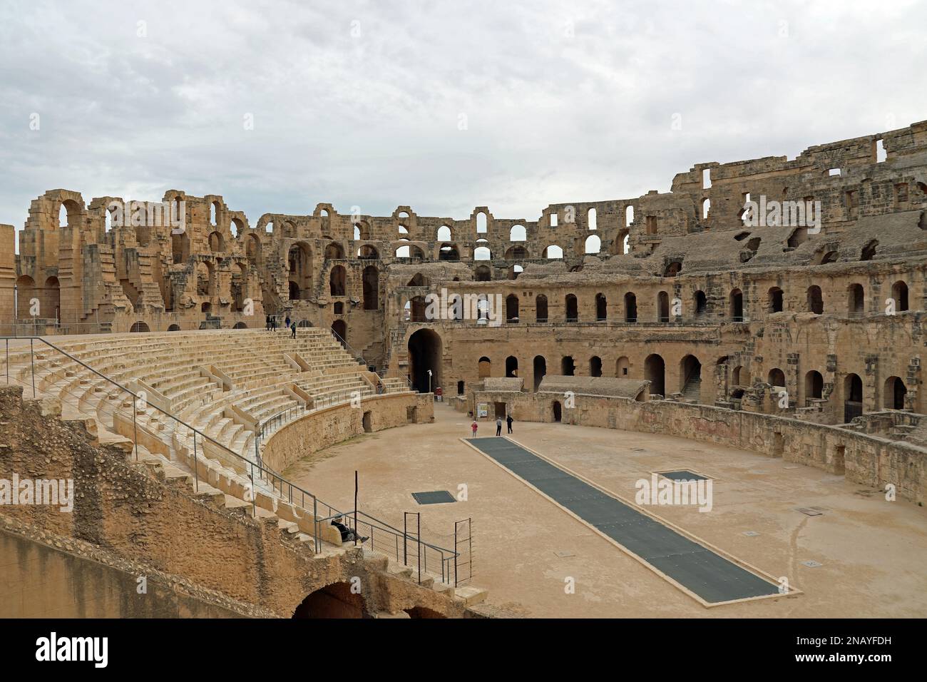 Amphithéâtre romain el djem Banque de photographies et d’images à haute ...