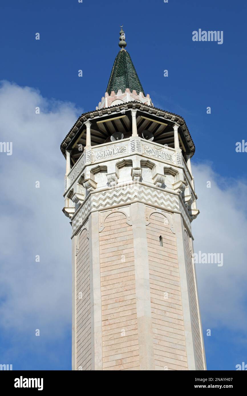 Mosquée al manara Banque de photographies et d’images à haute ...