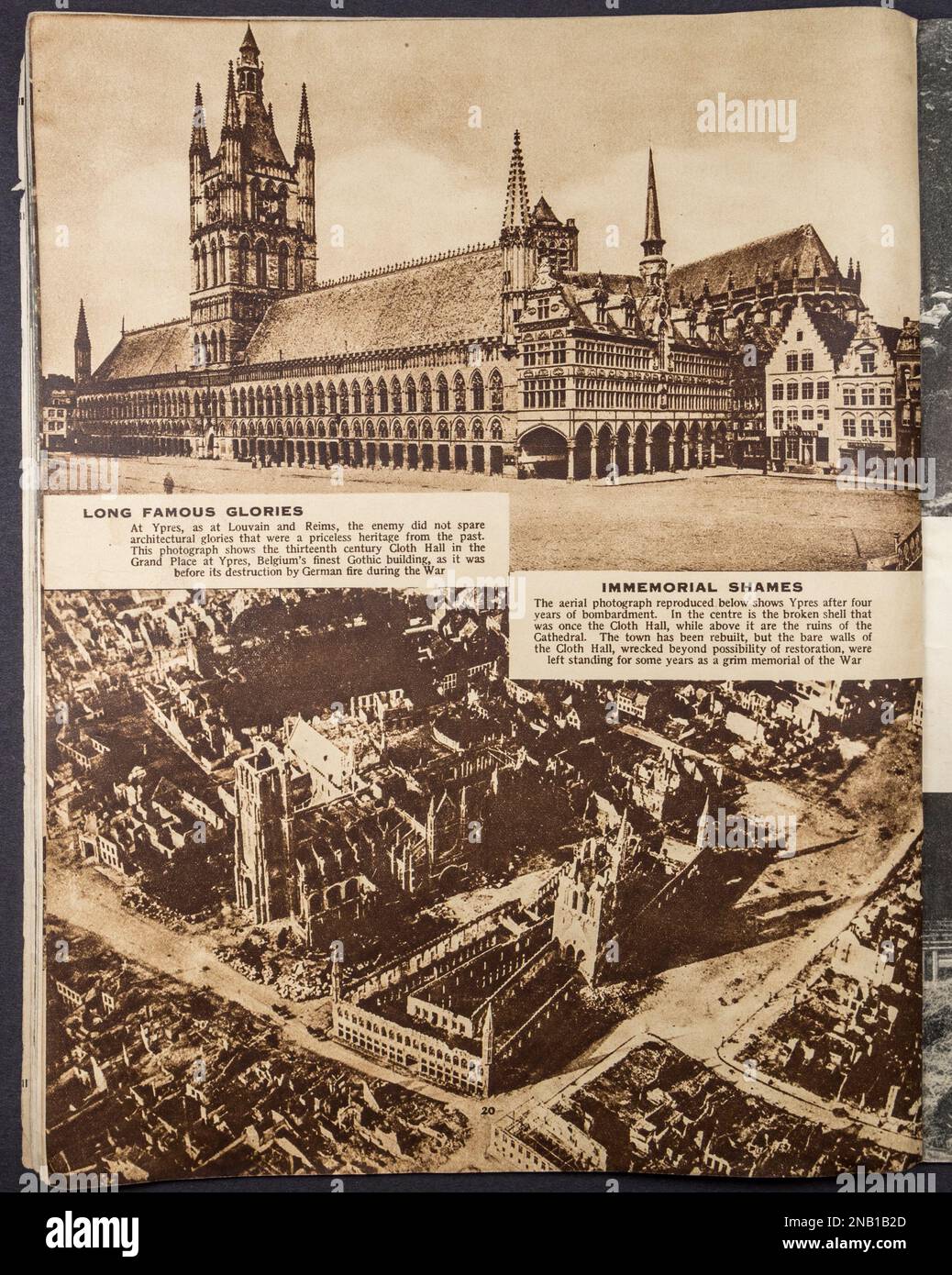 Photo aérienne après la première Guerre mondiale du Cloth Hall à Ypres ...