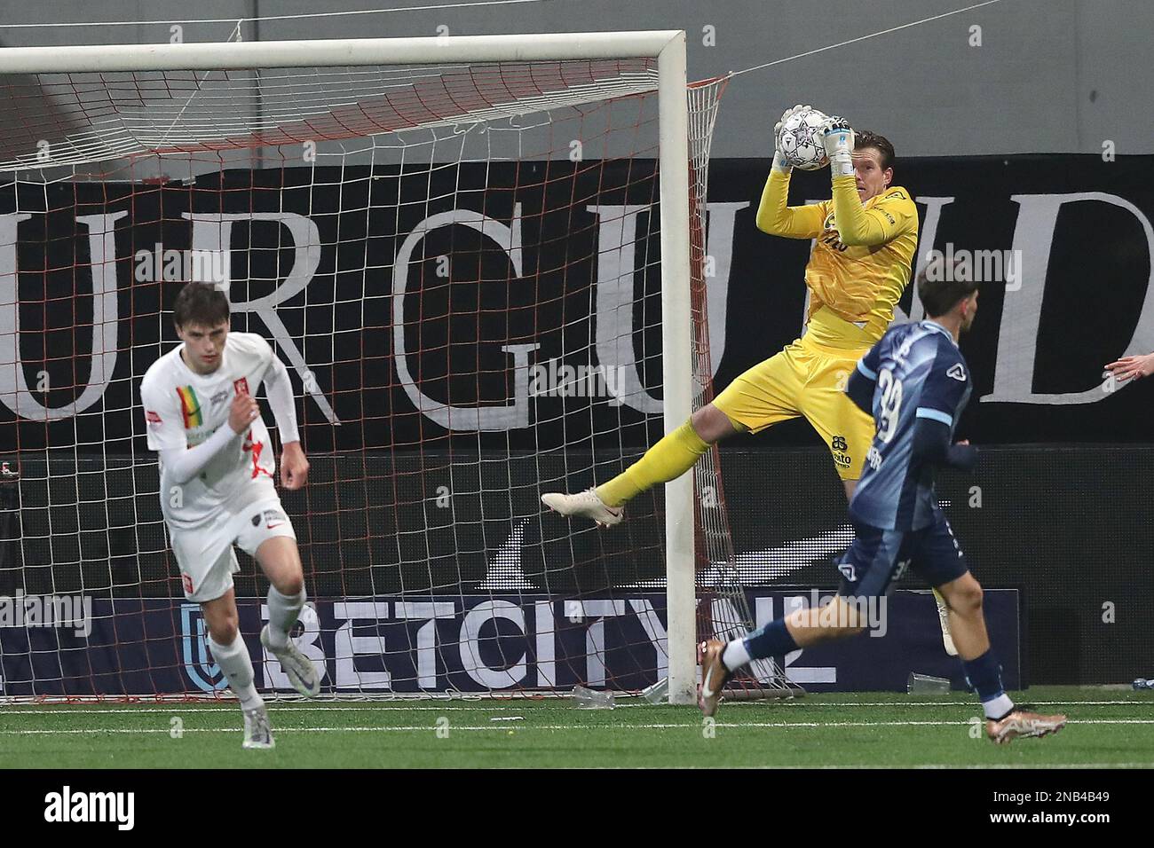 MAASTRICHT- football, 13-02-2023, stadion de Geusselt, MVV Maastricht ...