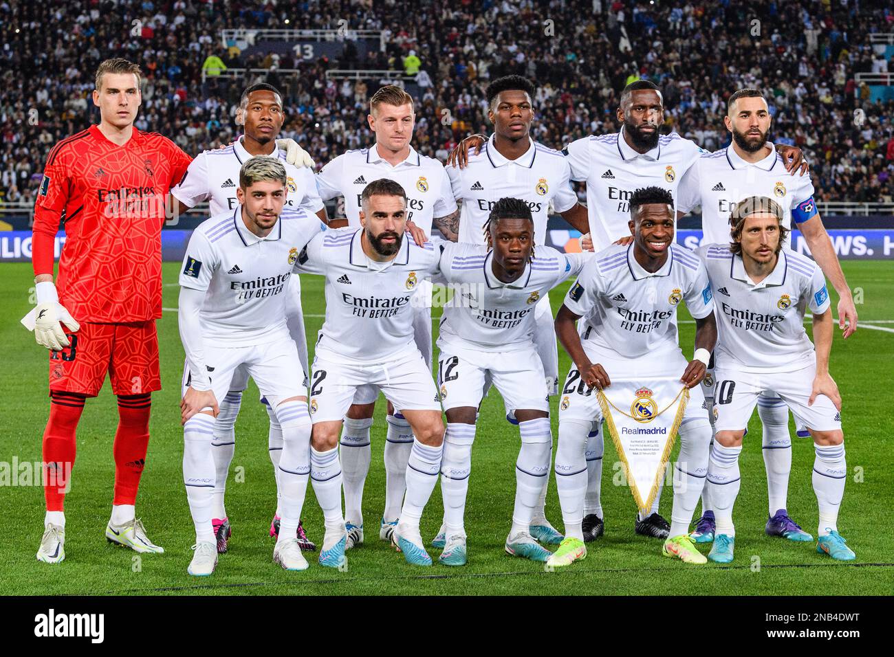 Rabat, Maroc - 11 février: (G-D) l'équipe du Real Madrid pose pour la photo d'équipe avec le ...