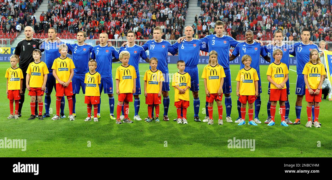 Slovakia's Jan Mucha,Filip Holosko,Peter Pekarik,Vladimir Weiss,Robert ...