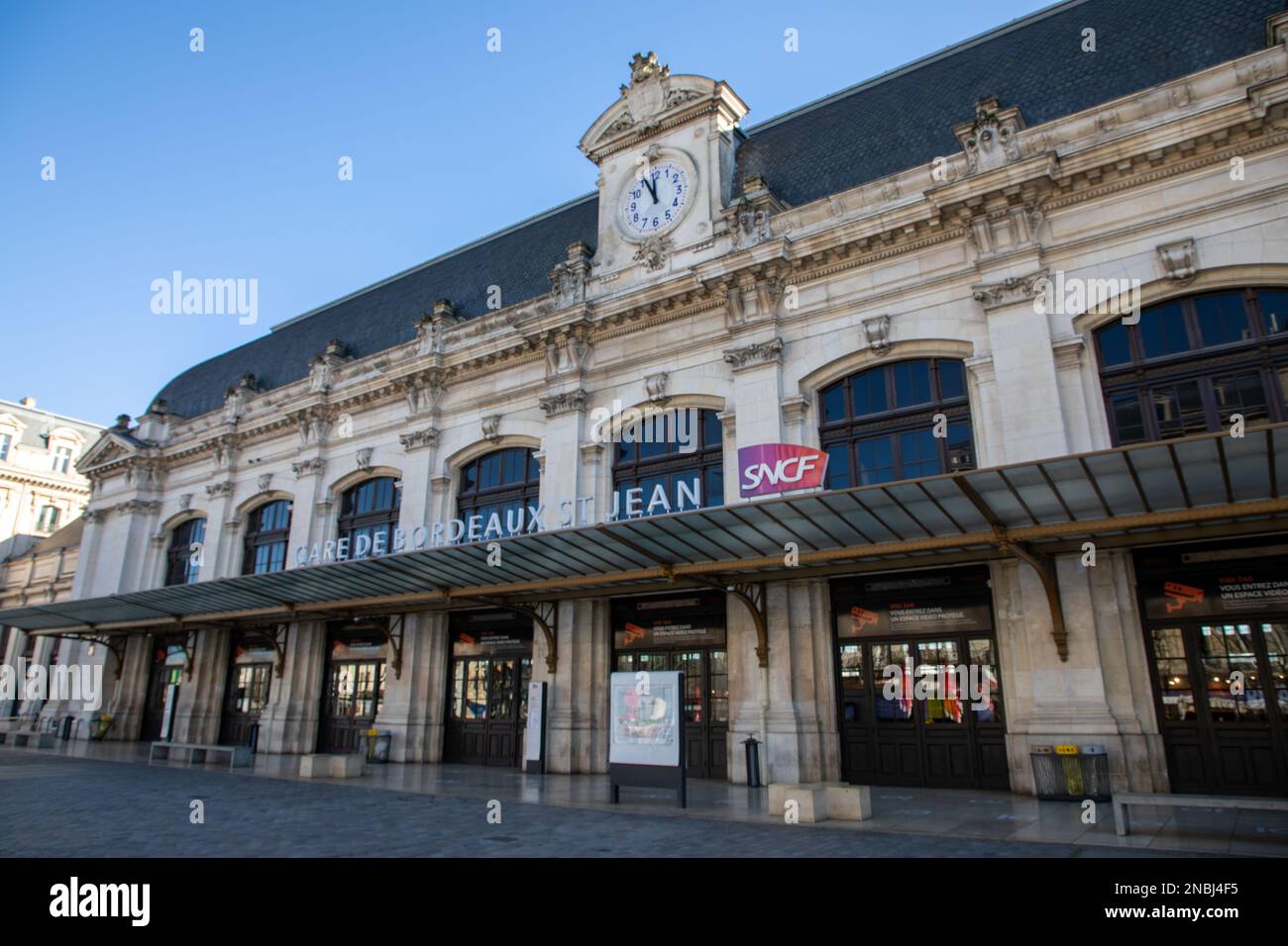 Gare sncf bordeaux Banque de photographies et d’images à haute ...