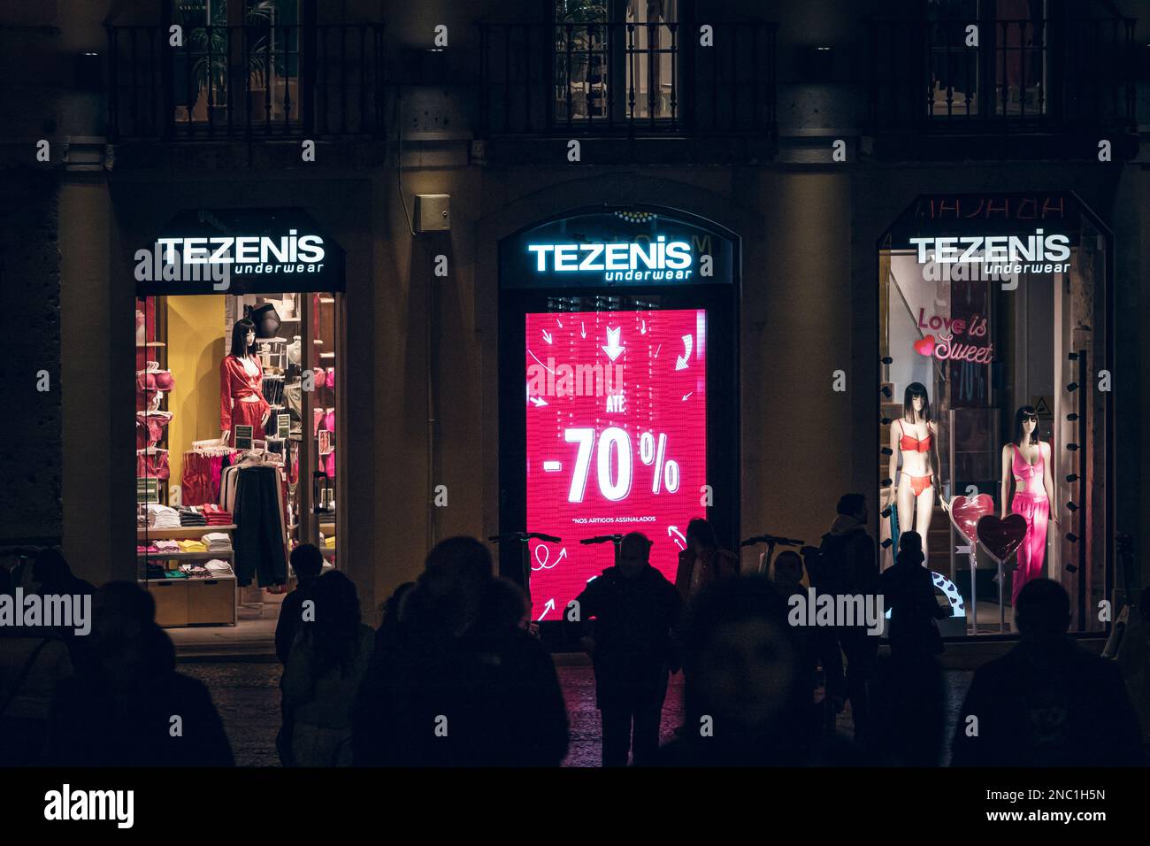 Tezenis store Banque de photographies et d’images à haute résolution ...