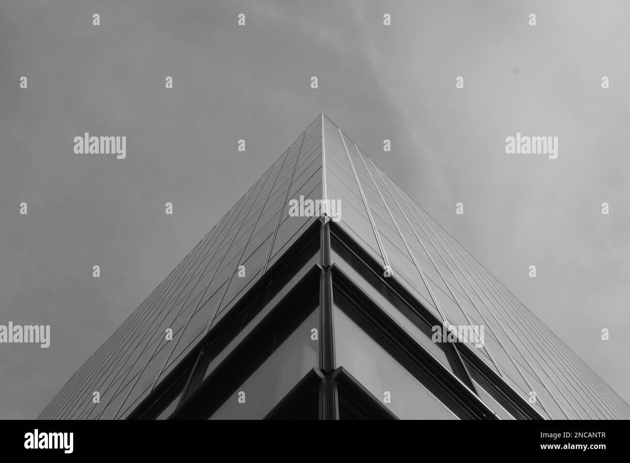 Gratte ciel noir et blanc Banque d'images noir et blanc - Alamy
