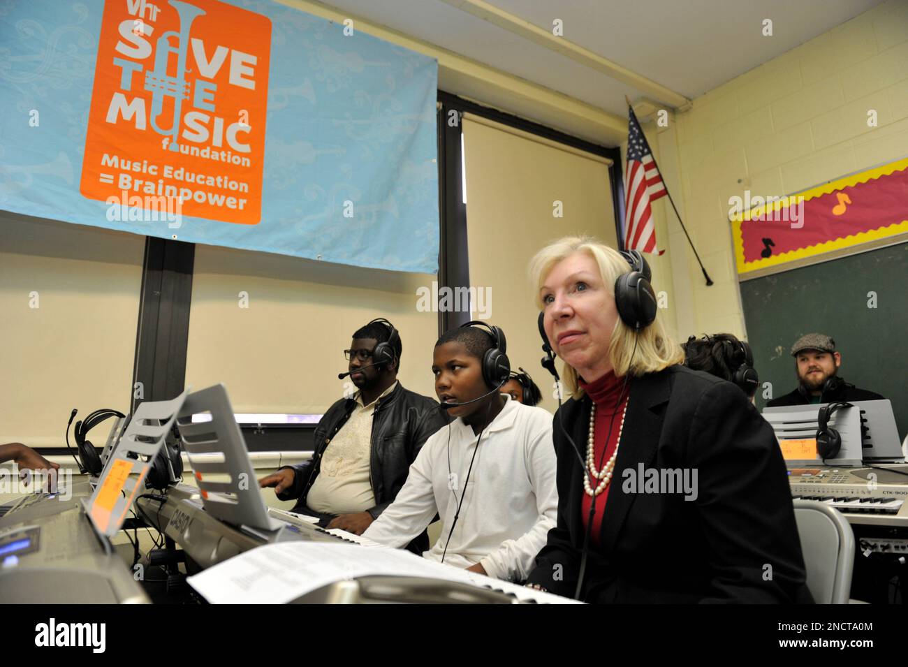 The Plain White T's joined representatives from Abbott and the VH1 Save ...