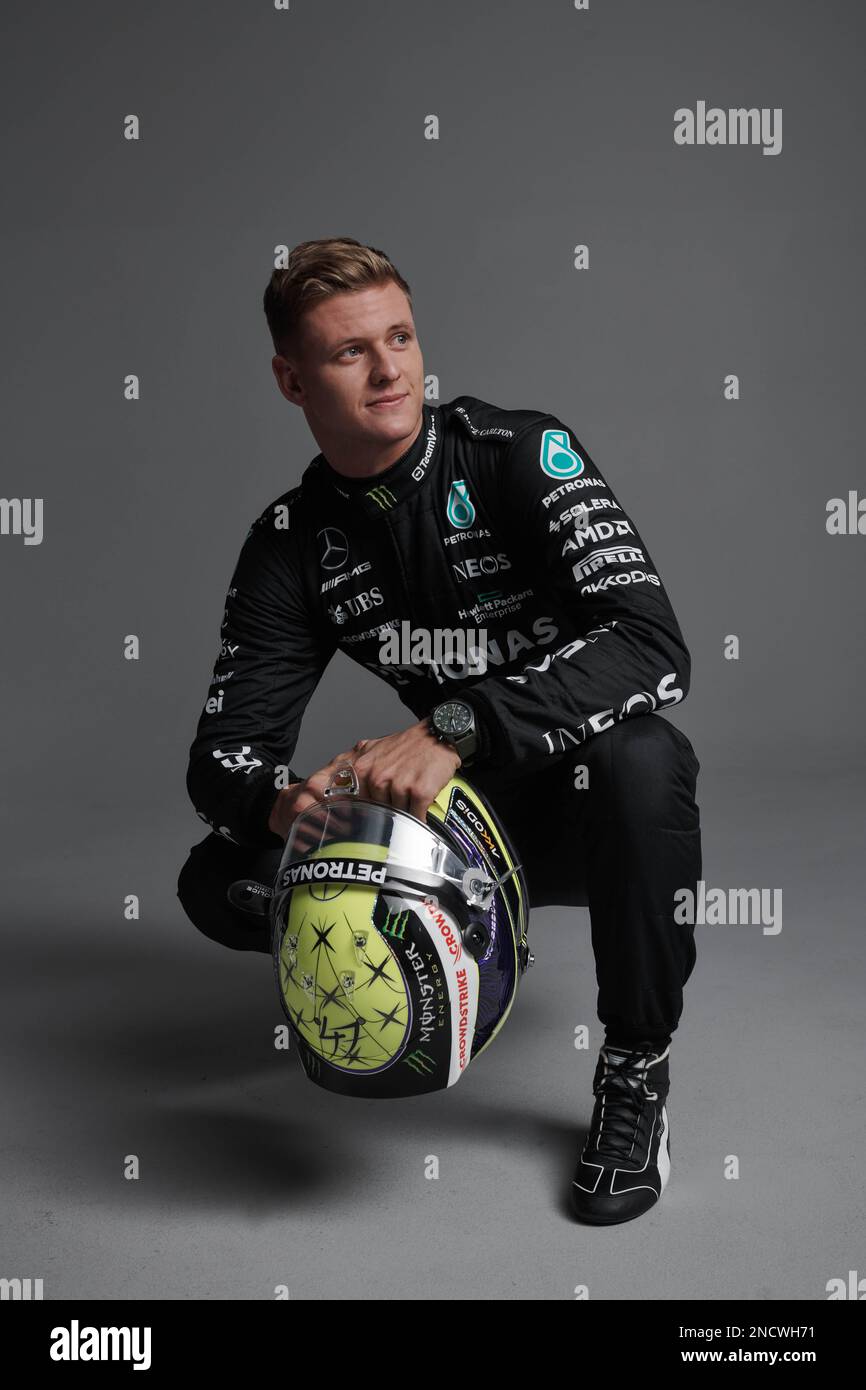 Lancement de la performance mercedes amg f1 w14 e Banque de ...