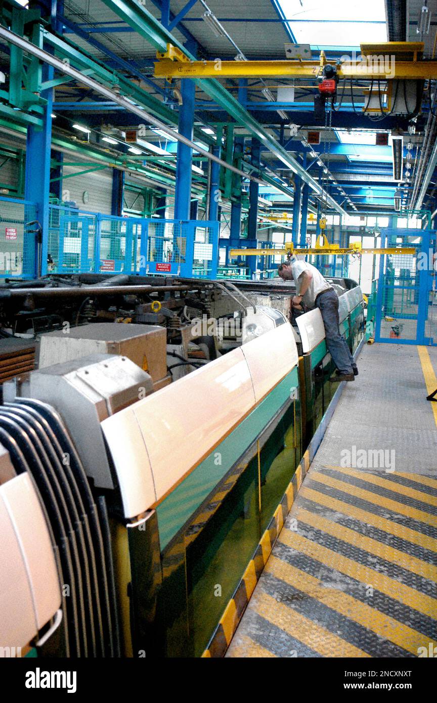 Région de Paris, France, atelier de la RATP, atelier d'entretien des ...