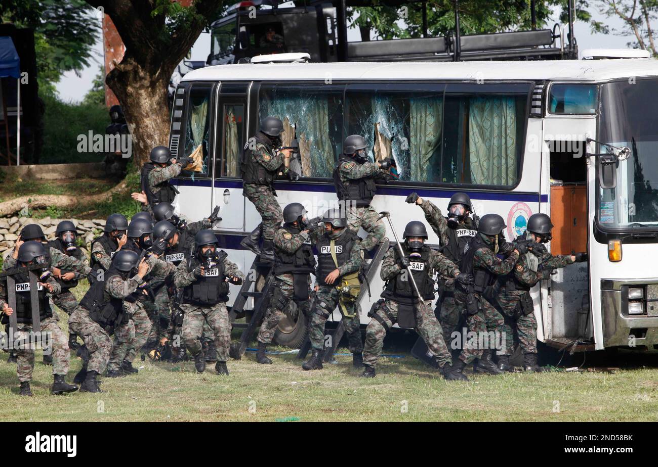 Members of the Philippine National Police Special Action Force ...