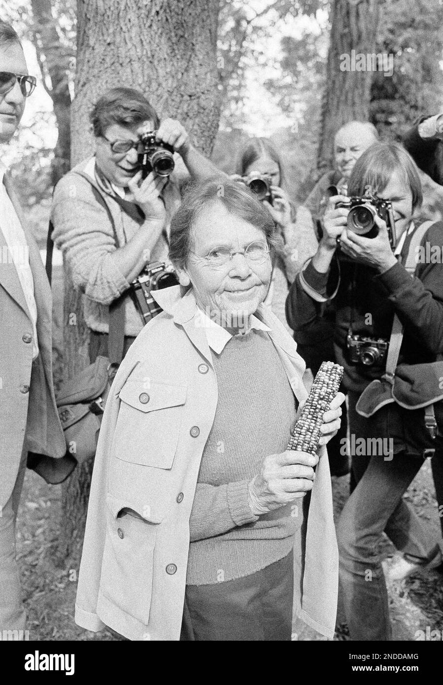 Barbara McClintock, 81 year old scientist in genetic research in Cold ...