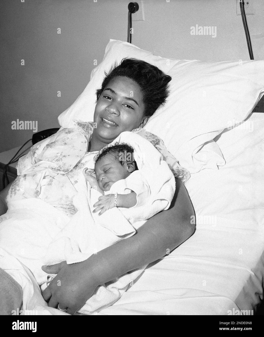 Mrs. Sandra Patterson, wife of Floyd Patterson, new heavyweight ...