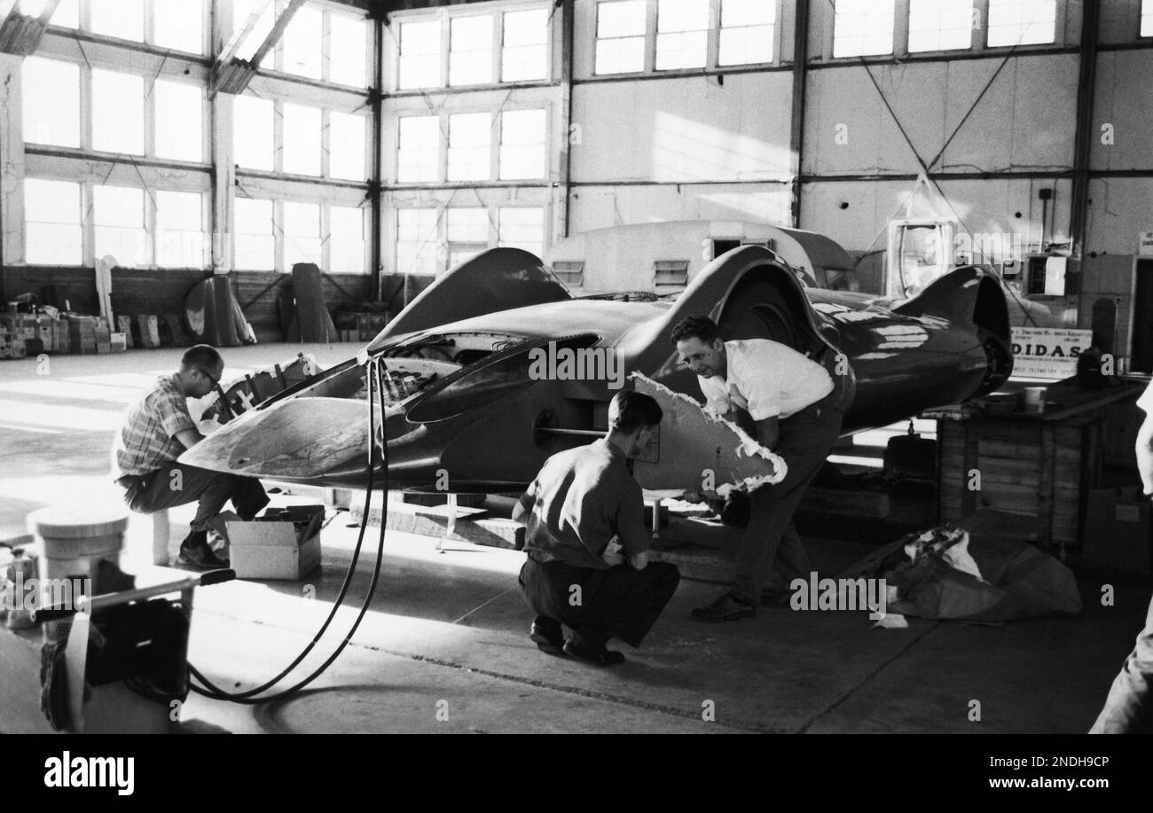 A mould is made of the air flaps of the Bluebird II speed car in its ...