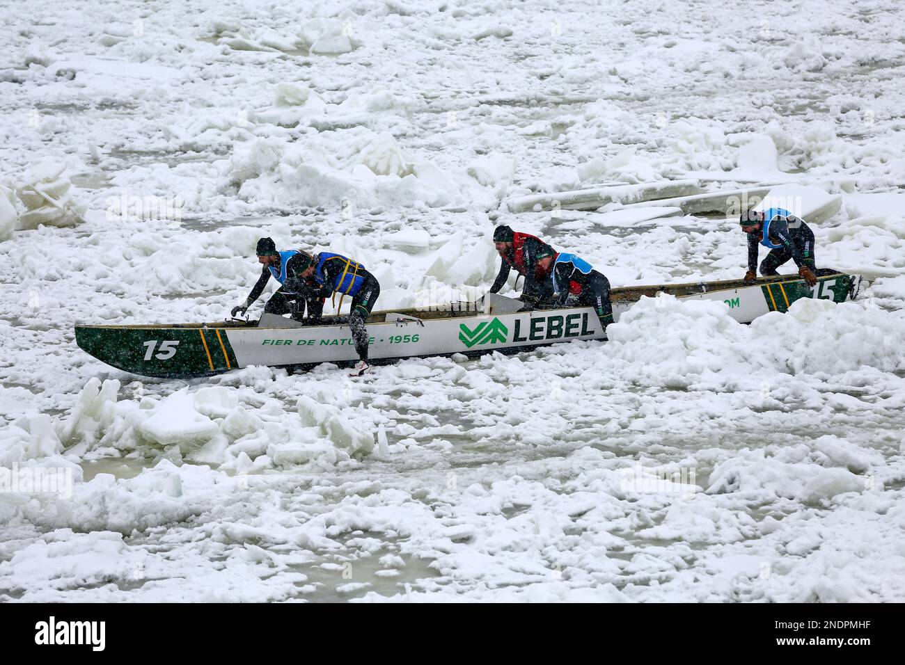 Québec, Canada - 5 février 2023 : il s'agit de la compétition de canoë ...