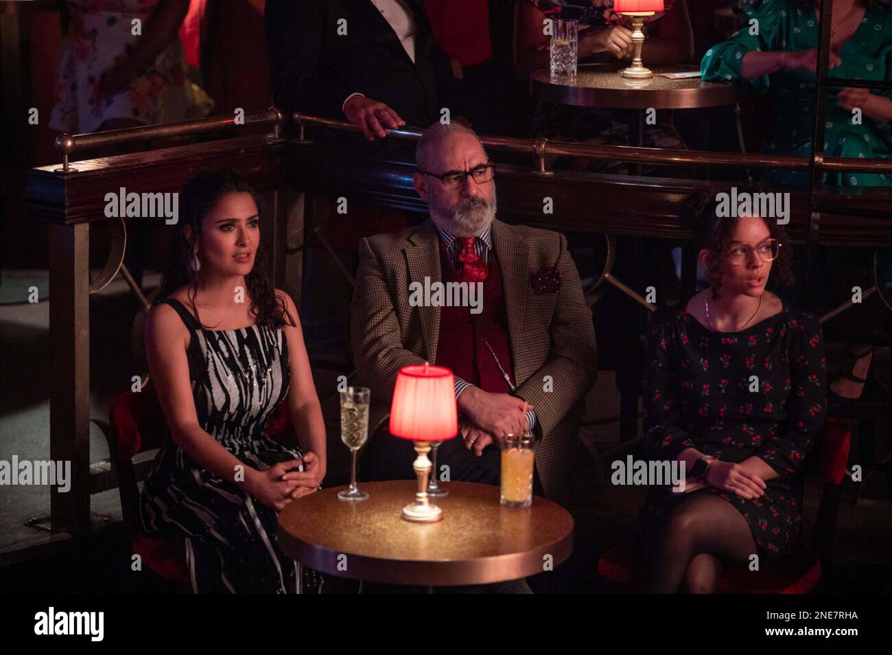 LA DERNIÈRE DANSE DE MAGIC MIKE (2023) SALMA HAYEK AYUB KHAN-DIN JEMELIA GEORGE STEVEN ...