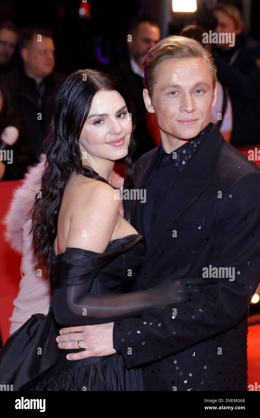 Matthias Schweighoefer et sa petite amie Ruby O. Fee assistent à la ...