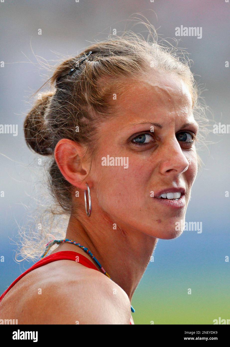 Spain's Natalia Rodr’guez reacts after finishing first in the final of ...