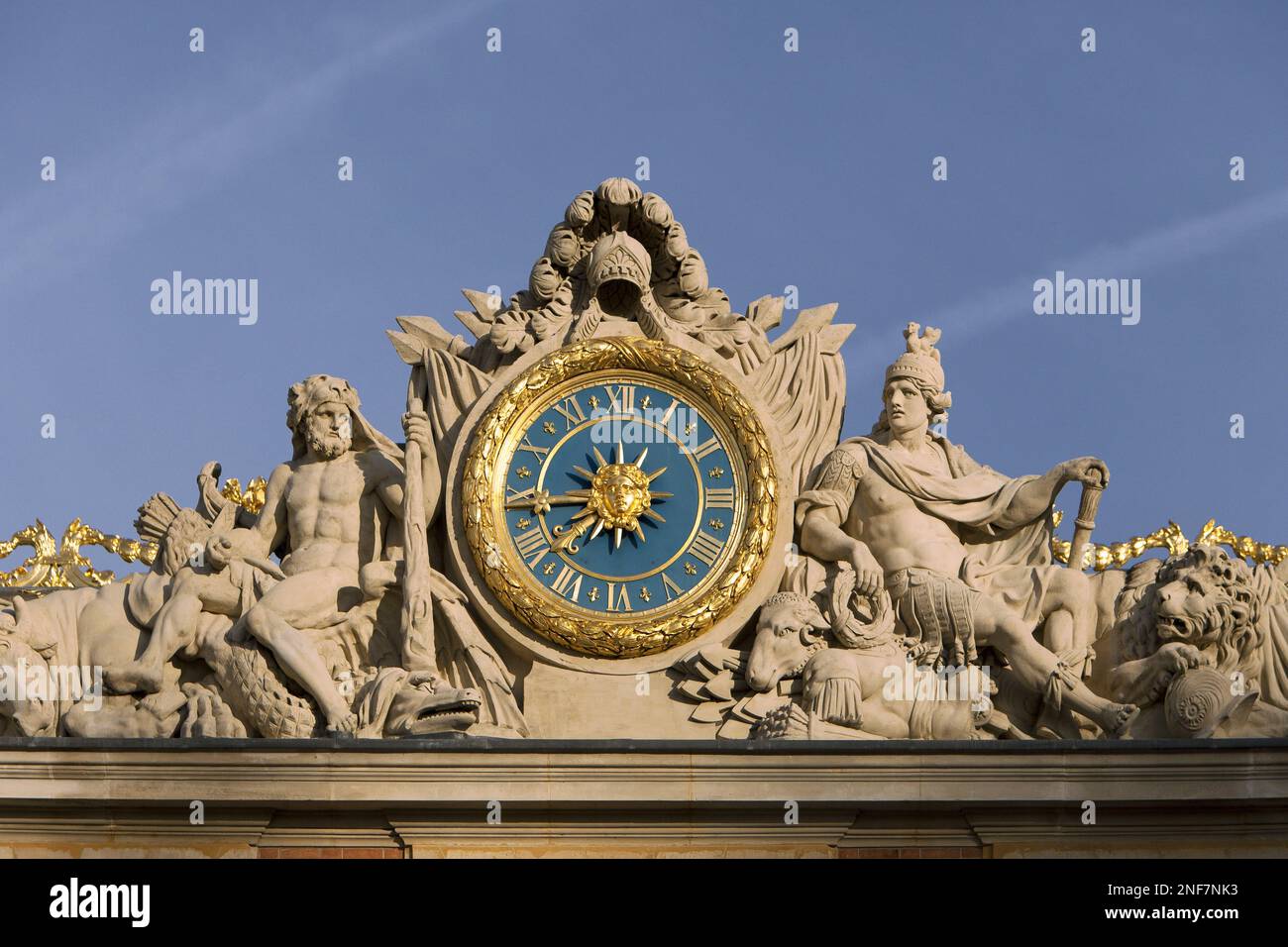Cour de Marbre. A l'époque du Roi-Soleil, Versailles vit à l'heure de ...