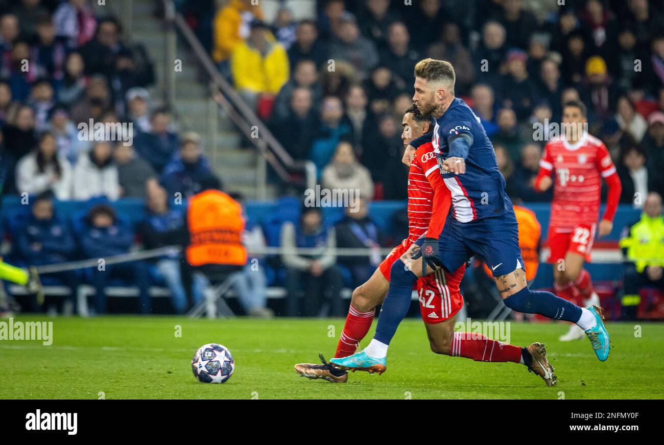 Paris, France. 14th févr. 2023. Jamal Musiala (Muenchen), Sergio Ramos ...