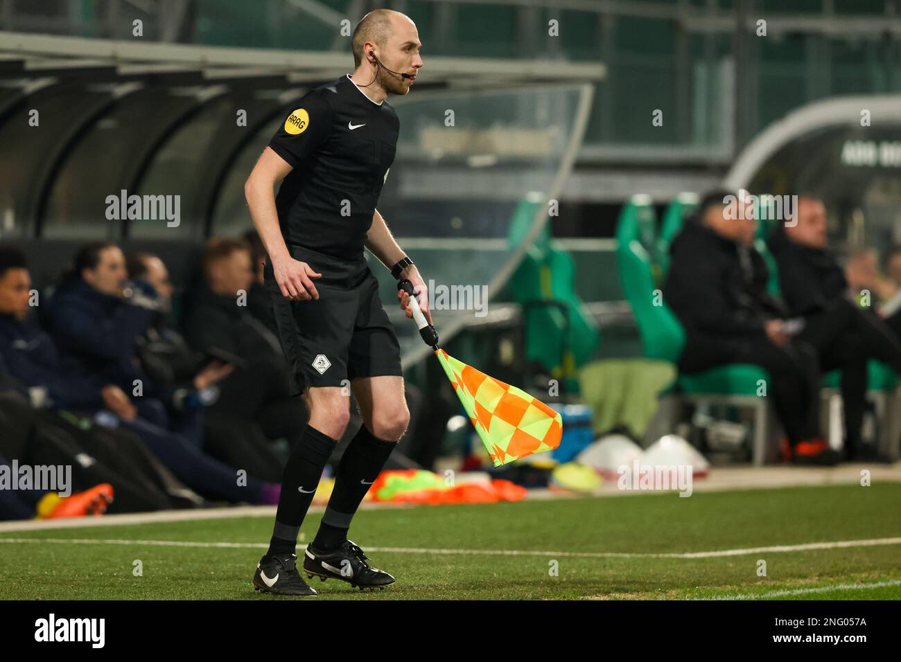 DEN HAAG, PAYS-BAS - FÉVRIER 17: Arbitre adjoint Nils van Kampen ...