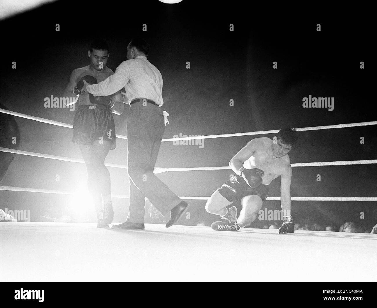 Although he defeated Tony Musto, the Chicago challenger, by technical ...