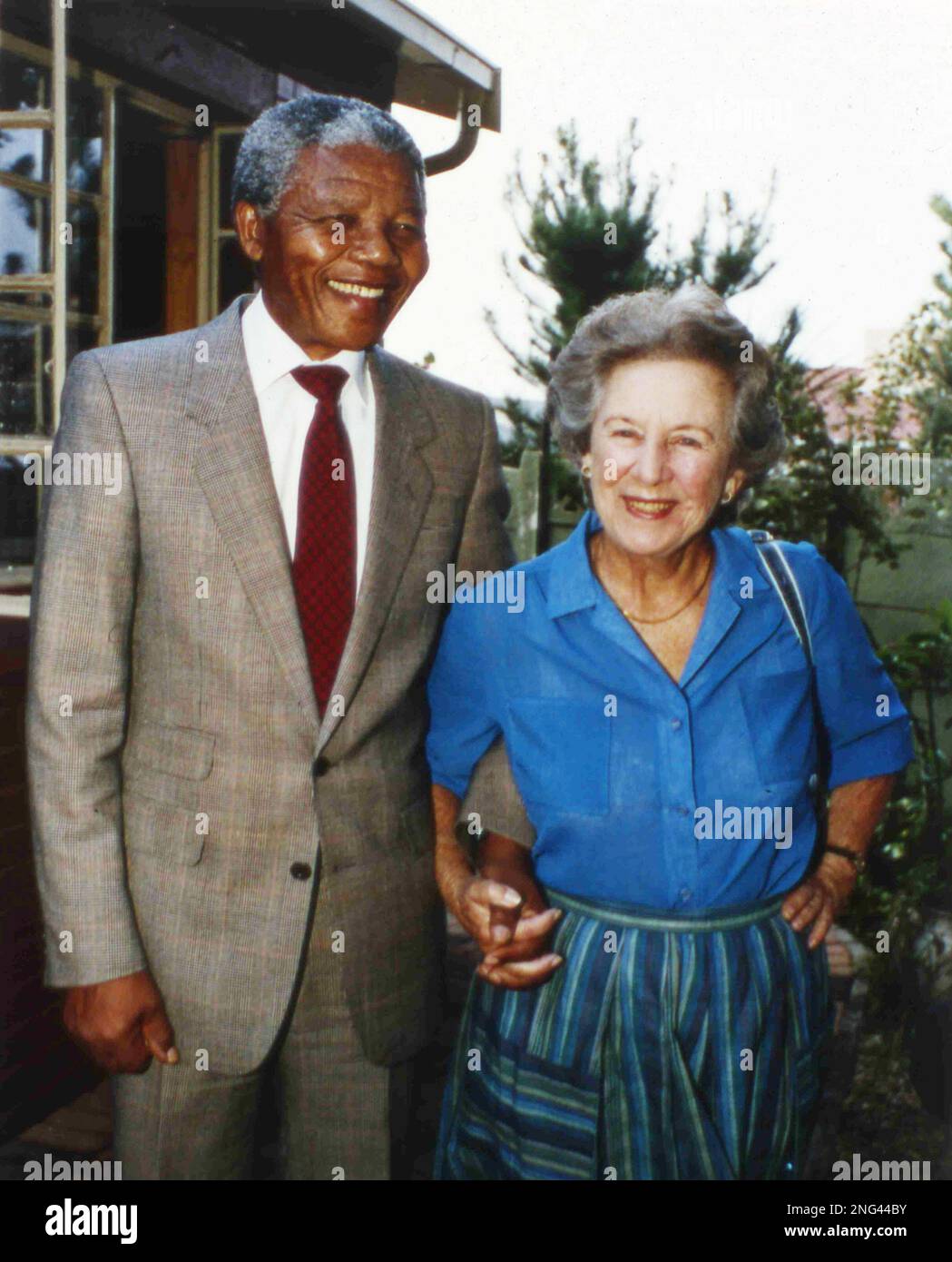 Veteran anti-apartheid ex-member of Parliament, Helen Suzman, right ...