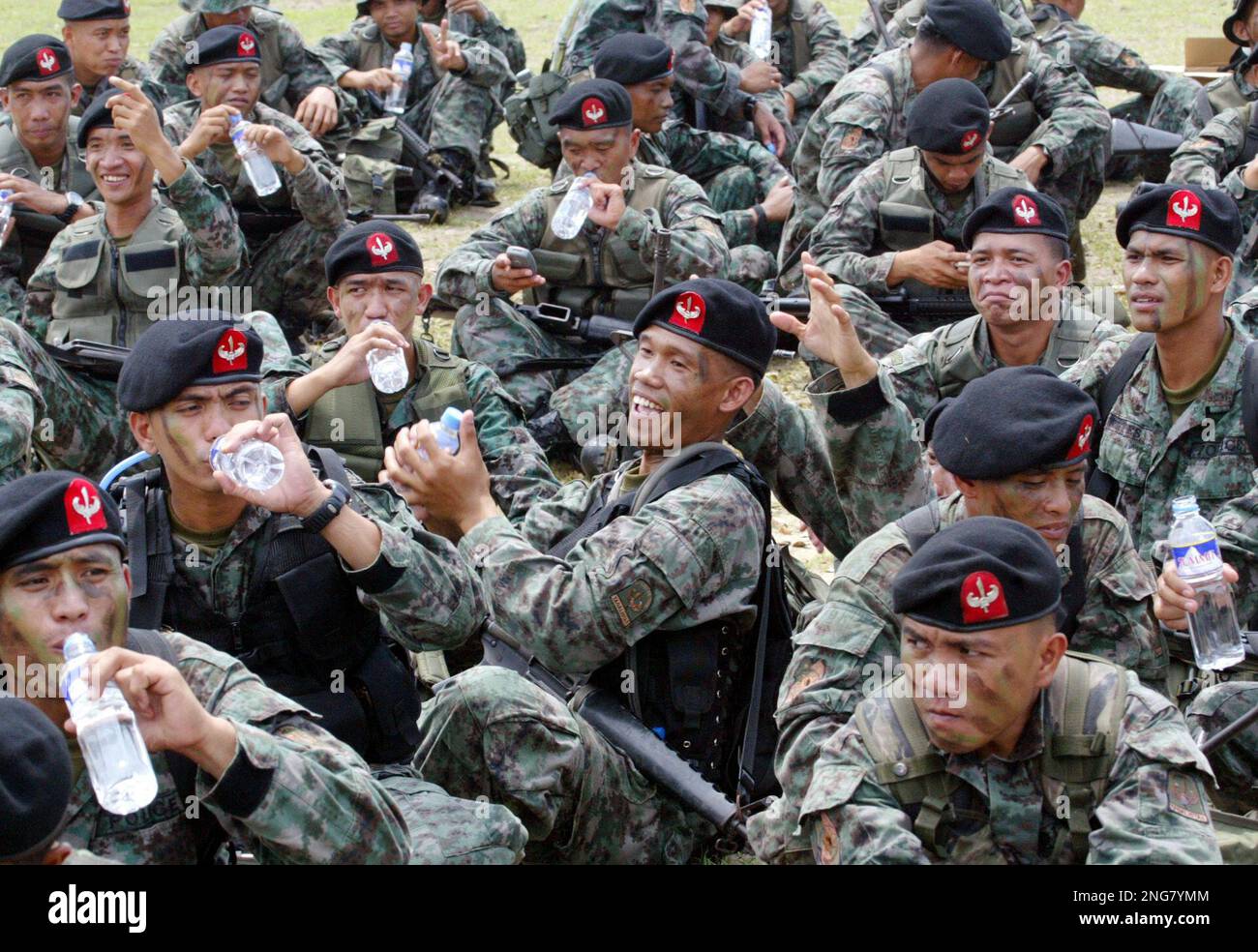 Elite Special Action Forces (SAF) of the Philippine National Police ...