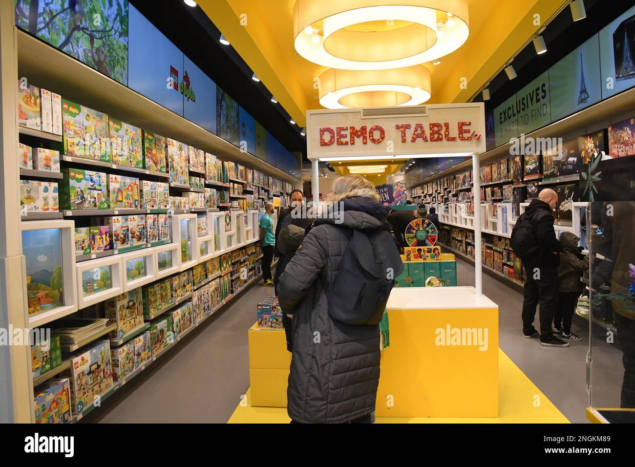 Boutique lego copenhague Banque de photographies et d’images à haute ...