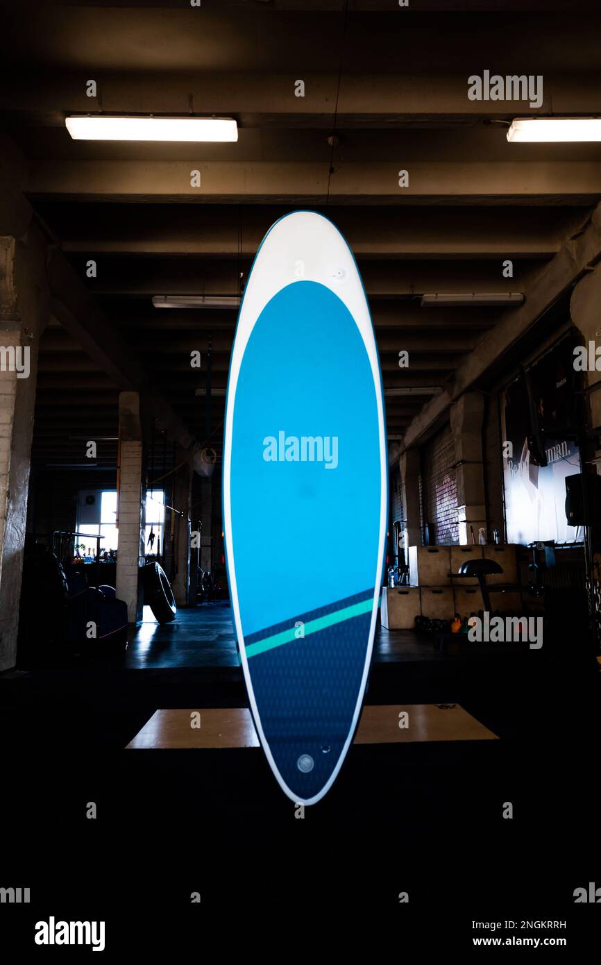 Stand up paddleboard gonflable Banque de photographies et d’images à ...