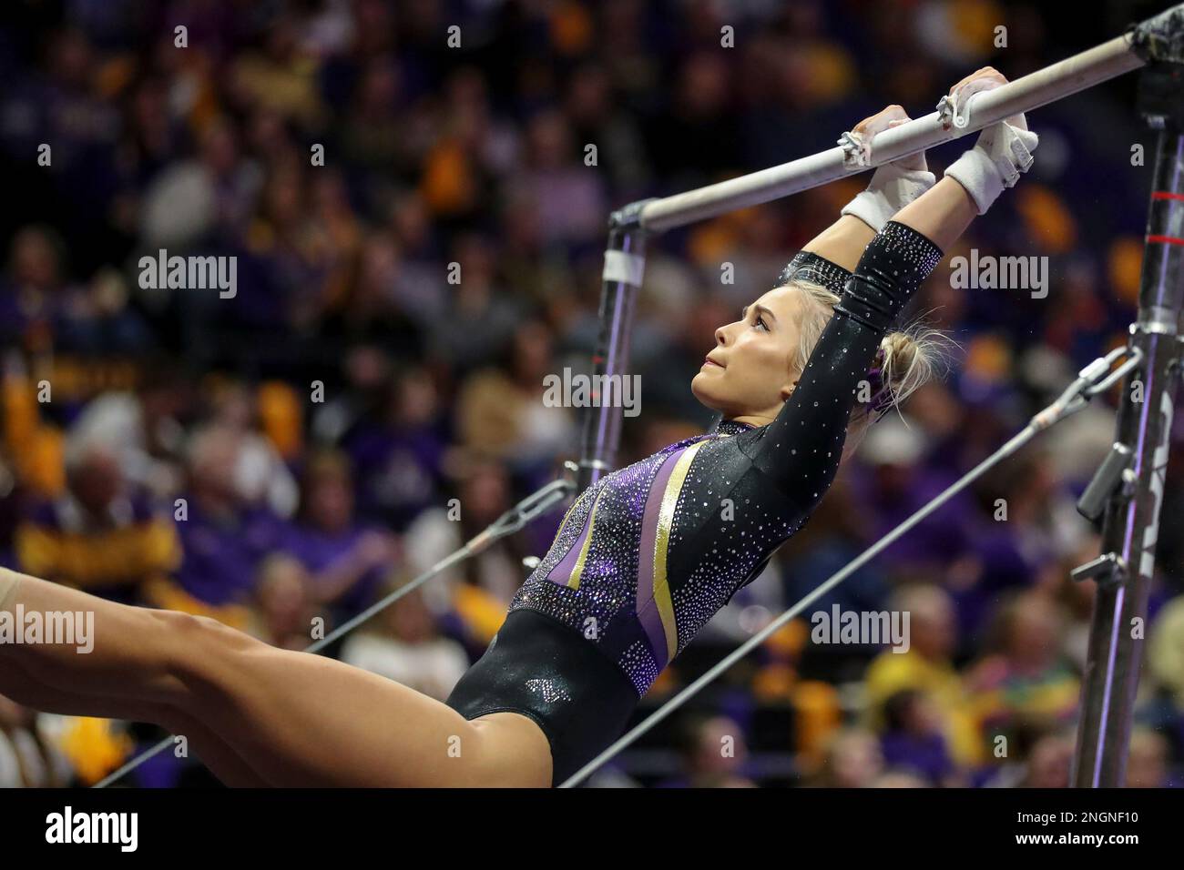 February 17 2023 Lsu S Olivia Livvy Dunne Warms Up On The Uneven