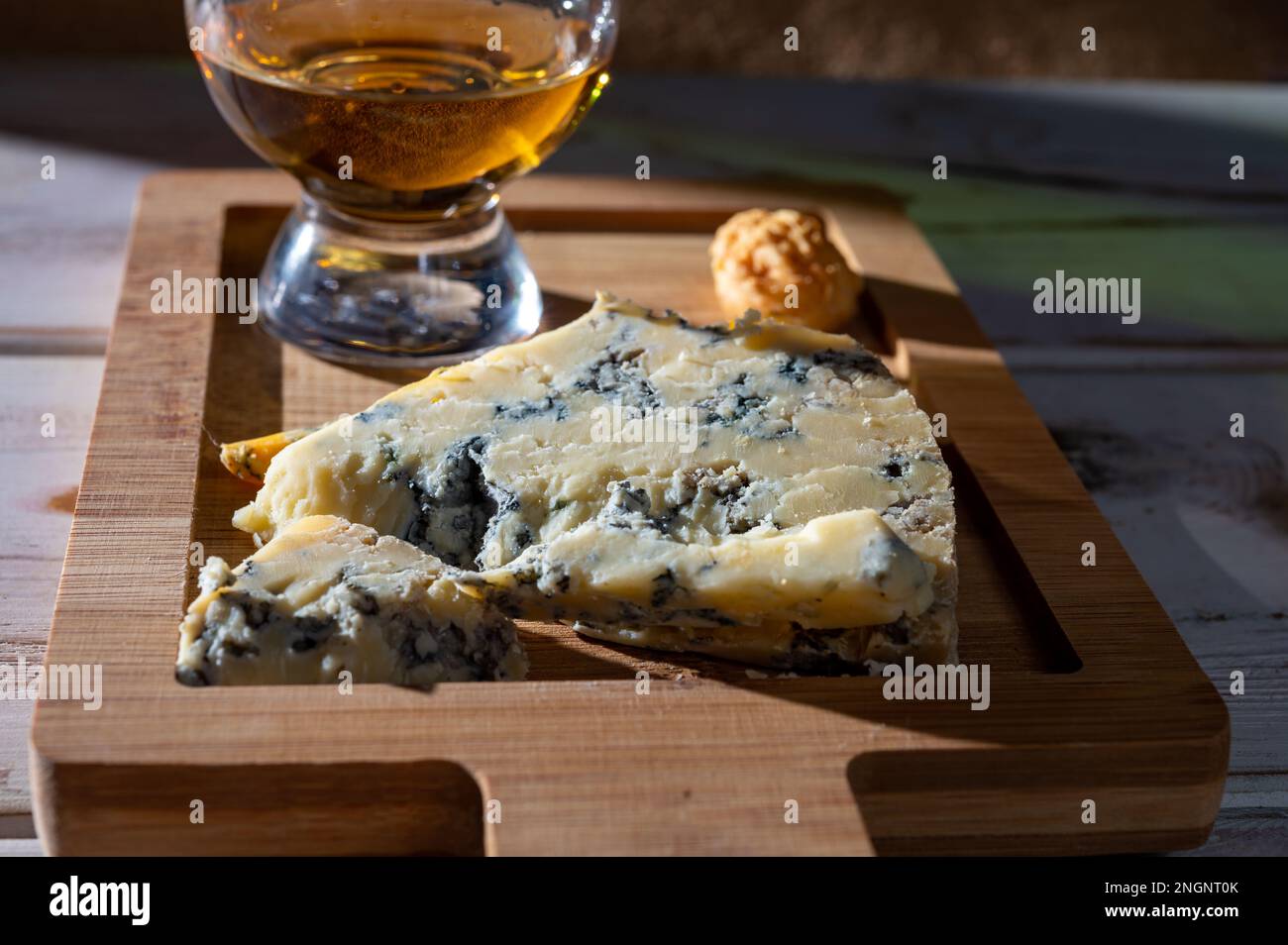 Pot de fromage stilton bleu anglais Banque de photographies et d’images ...