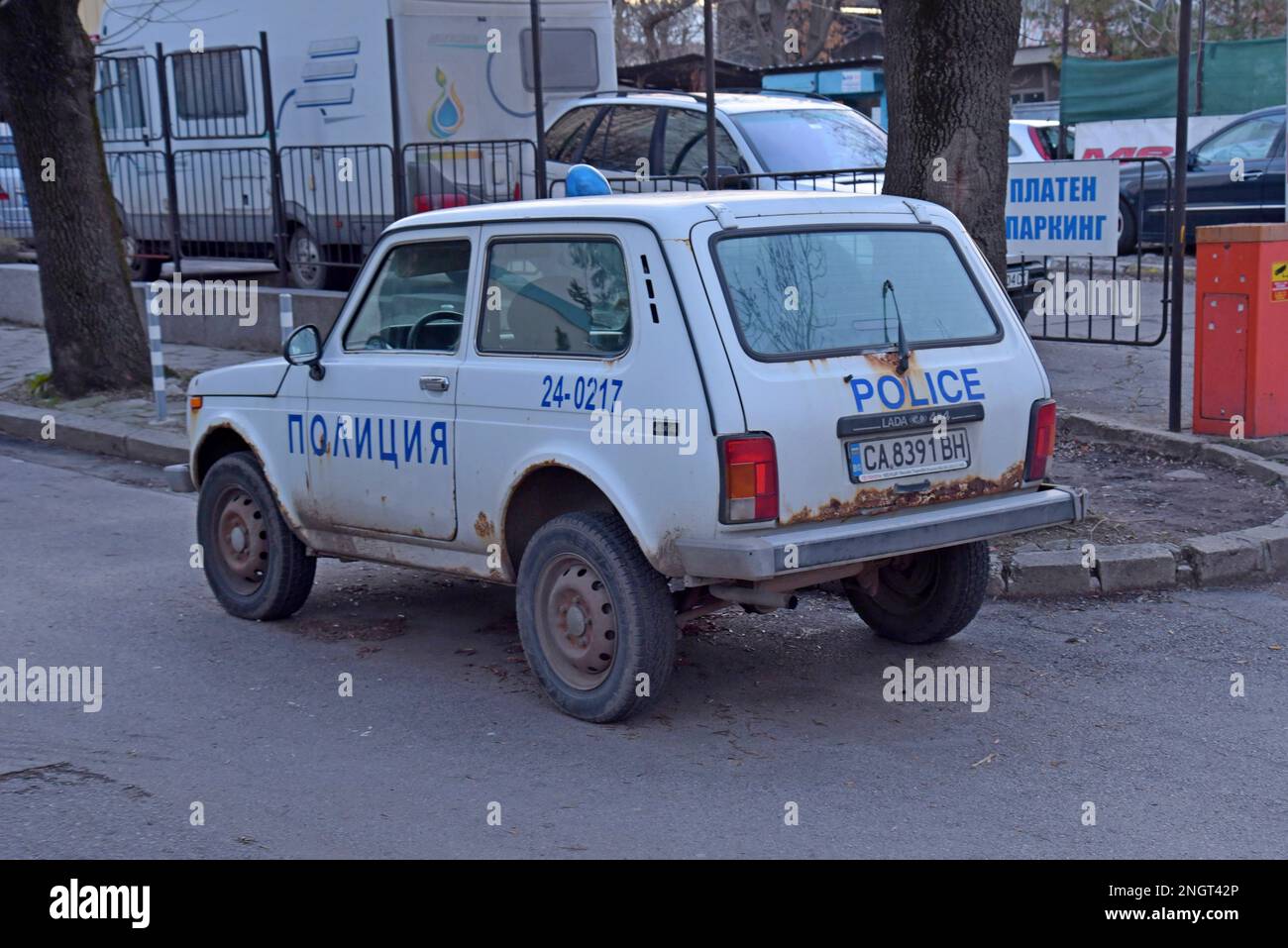 Lada niva 4x4 Banque de photographies et d’images à haute résolution ...