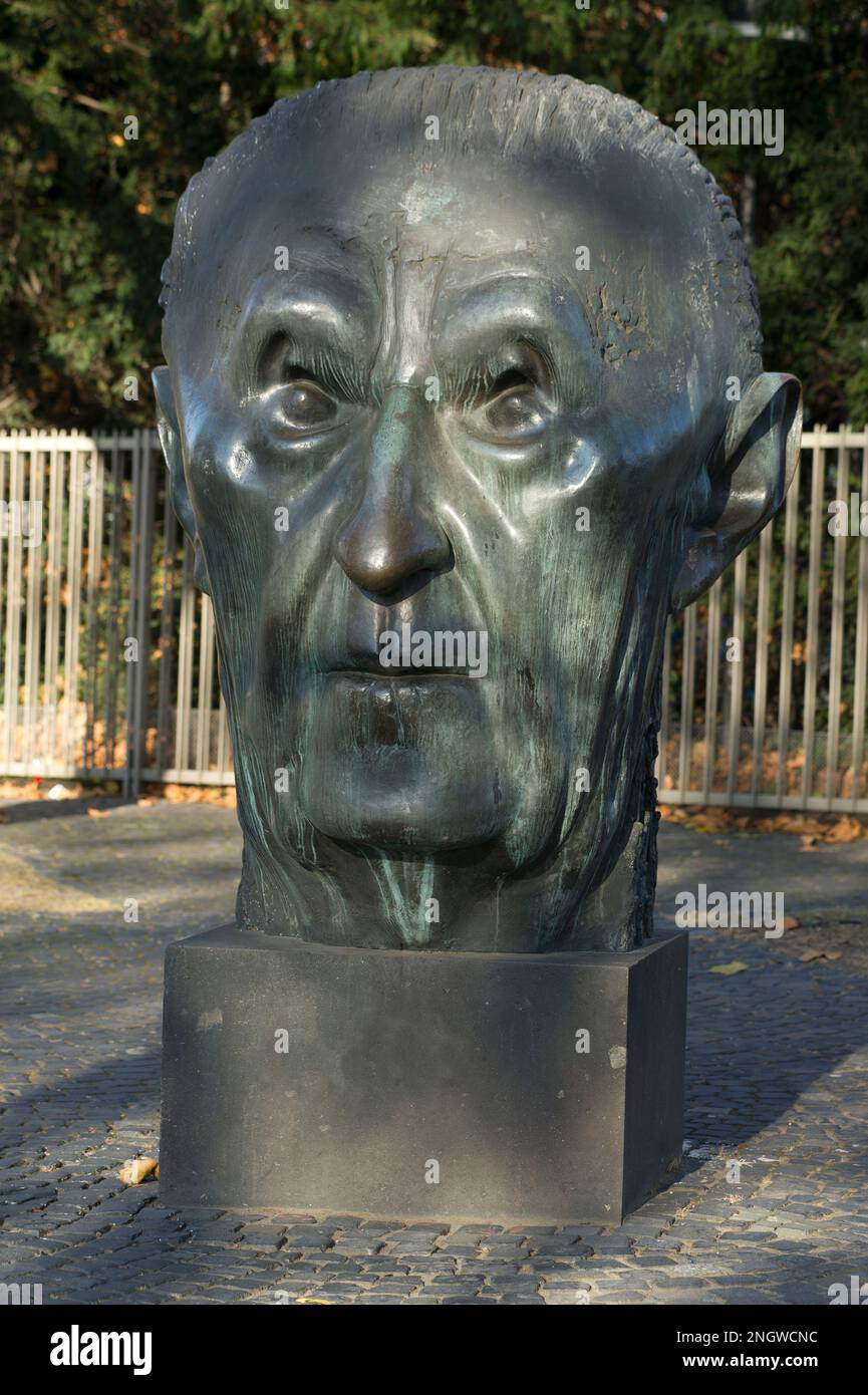 Bonn est une ville au statut particulier ou se trouvent encore de ...