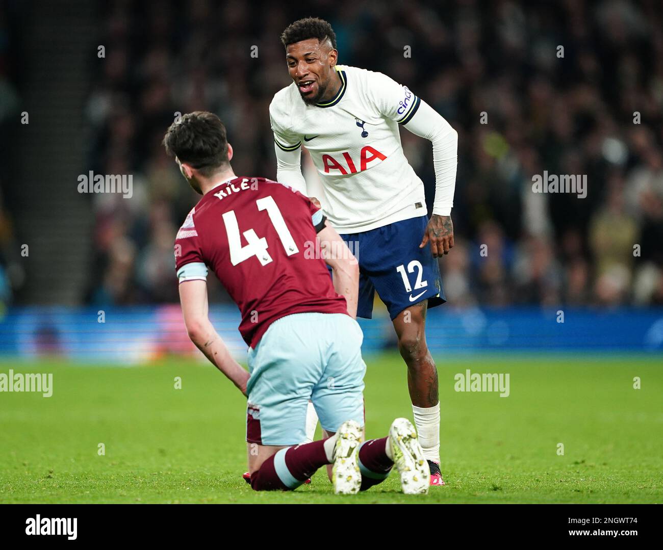 Declan Rice de West Ham United et Emerson Royal de Tottenham Hotspur ...