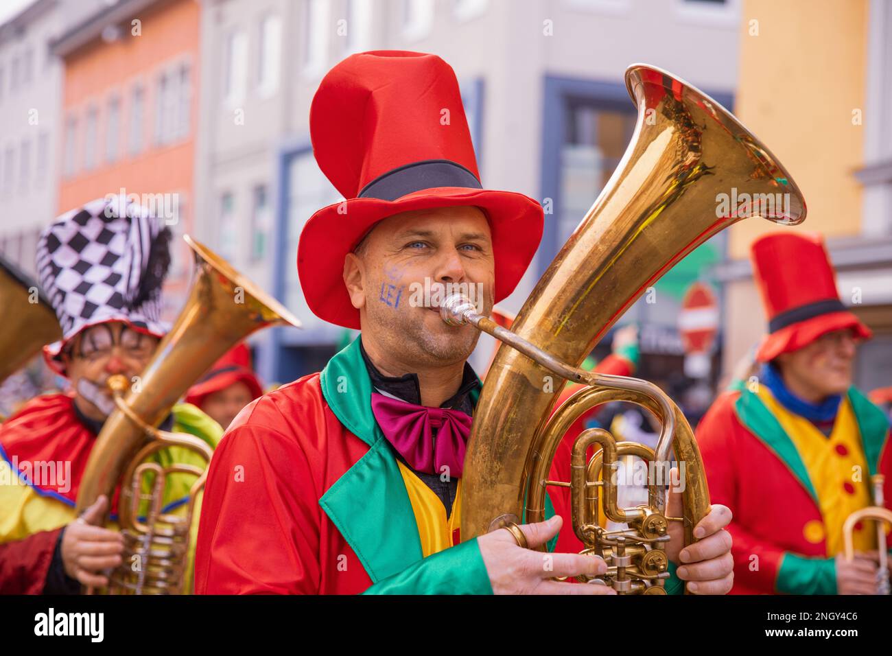 Villach, Autriche - 19 février 2023 : Carnaval de Villach, Fasching, les participants à la ...
