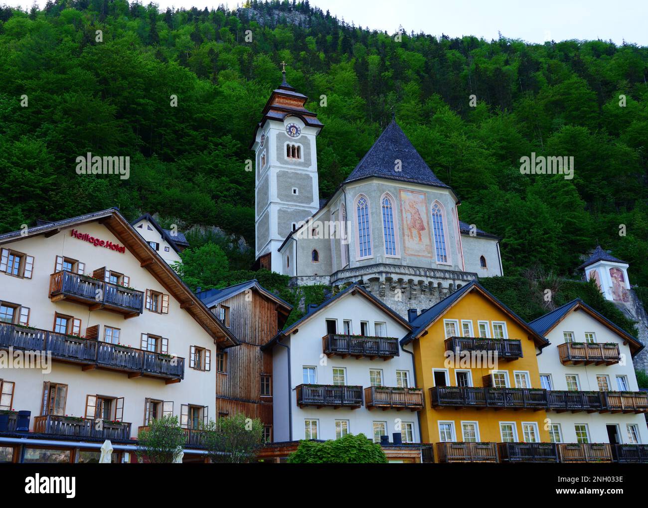 HALLSTATT, AUTRICHE –11 MAI 2022- vue sur le pittoresque village ...