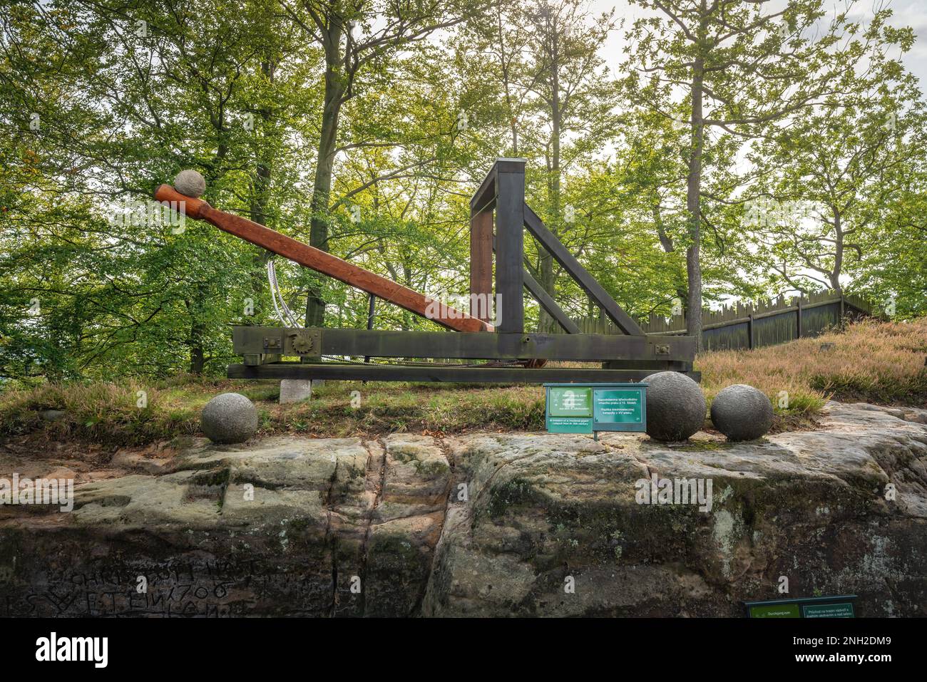 Giant catapult Banque de photographies et d’images à haute résolution ...