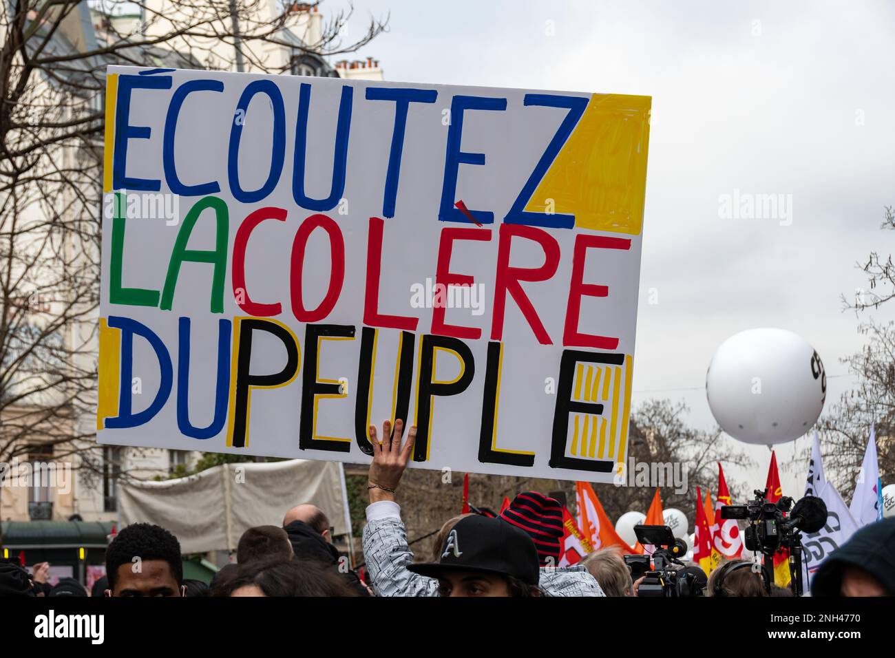 Macron protestation paris Banque de photographies et d’images à haute ...