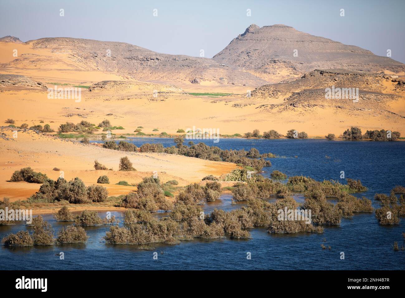 Egypte lac nasser Banque de photographies et d’images à haute ...