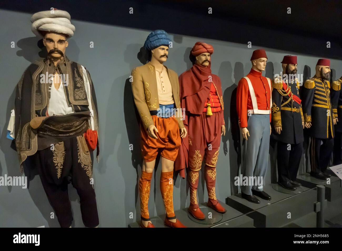 Turkish museum ottoman costume Banque de photographies et d’images à ...