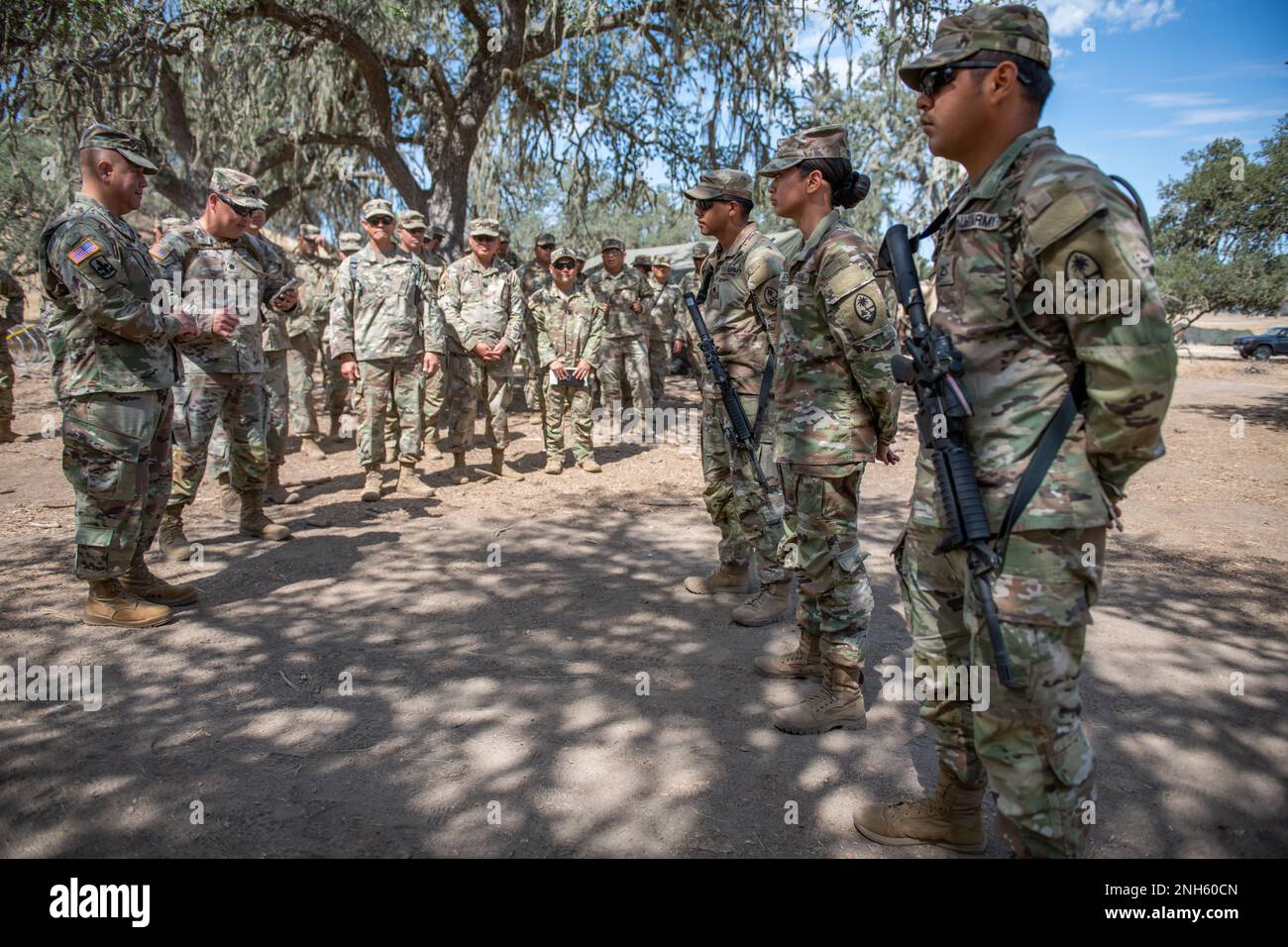 Le lieutenant-colonel Glen Mesa de la Garde nationale de l'armée de ...