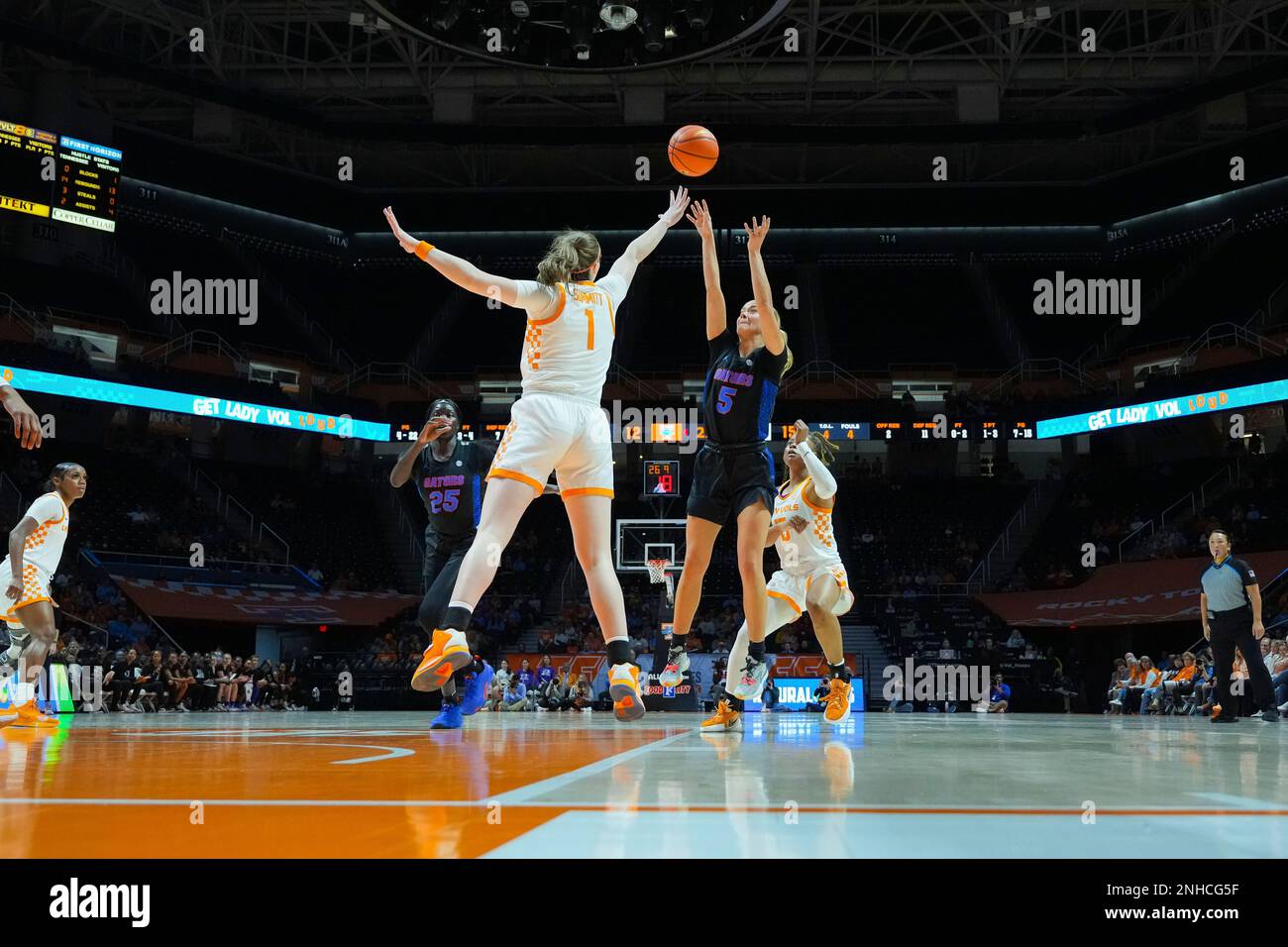 January 19, 2023: Alberte Rimdal #5 of the Florida Gators shoots the ...