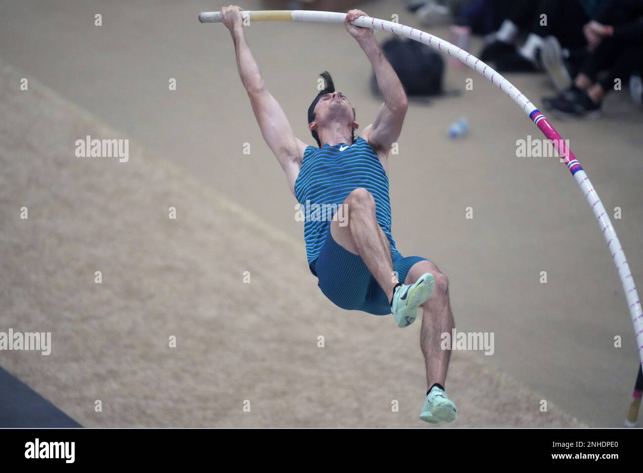 Jacob Wooten places second in the elite men's competition at 19-1 (5 ...