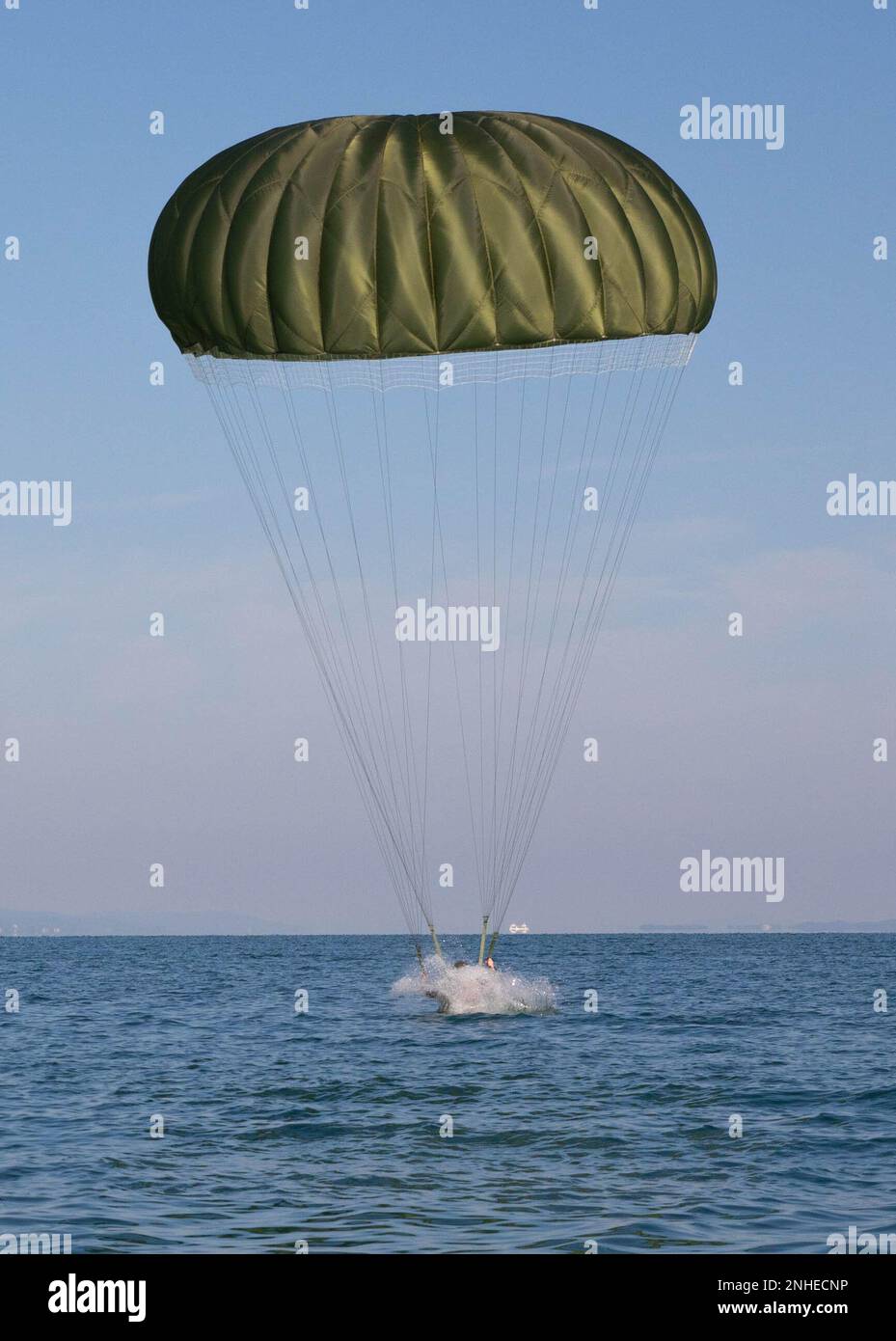 German paratrooper parachute Banque de photographies et d’images à ...